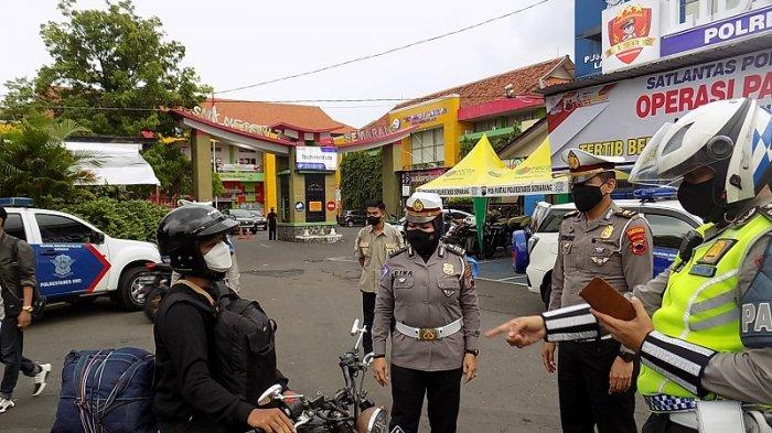 Operasi Patut Candi 2022, Ayubi Terkena Tilang Saat Hendak Pulang ke Kos - Tribunjateng.com