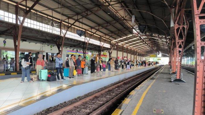 Penumpang Kereta Daop 5 Purwokerto Selama Arus Mudik-Balik Lebaran 2024 ...