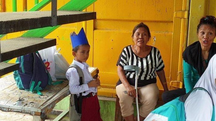 Kisah Viral di Medsos Karim Bocah SD yang Berangkat Sendiri ke Sekolah ...