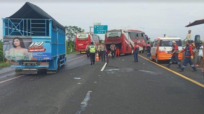 Berikut Daftar Korban 3 Tewas dan 5 Luka Kecelakaan Maut dalam Tol Kanci- Pejagan Brebes ...