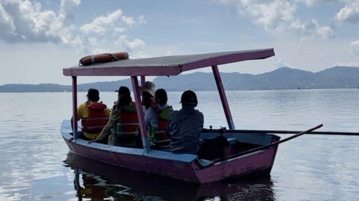 Bukit Cinta, Tempat Wisata untuk Nikmati Panorama dan Arungi Danau Rawa ...