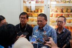 Indofood : Indomie Goreng Aceh Paling Laris, Produk Baru Pop Mie Goreng ...