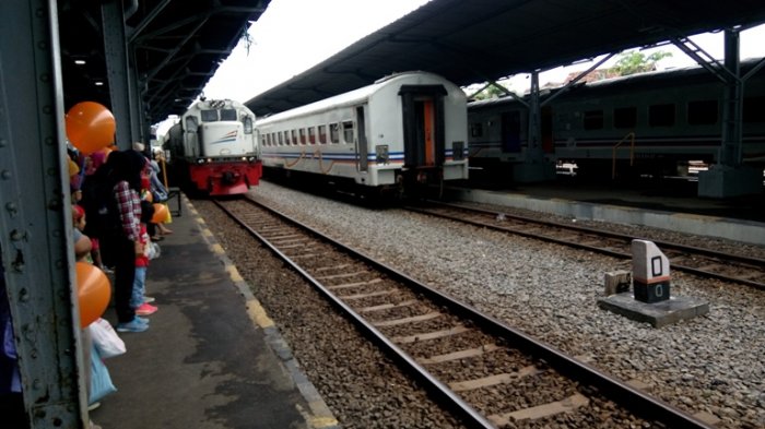 Cek Jadwal Keberangkatan Kereta Api dari Semarang Hari Ini Yuk ...