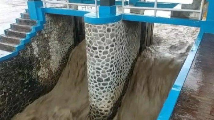 Dapat Kiriman Air dari Wilayah Atas, Bendung Simongan Sentuh Level 150 ...