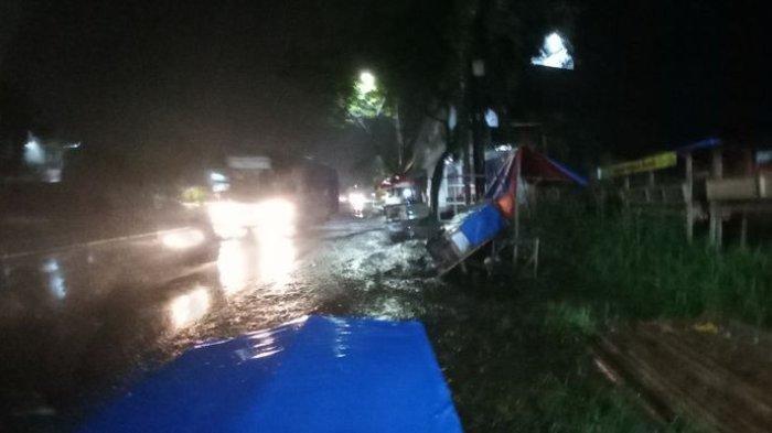 Bawa Kayu dan Bendera Merah, Gerombolan Bermotor Menyerang Warga dan ...