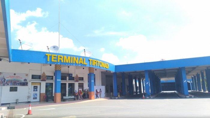 Transportasi Umum Sudah Diizinkan Beroperasi, Terminal Tirtonadi Solo ...