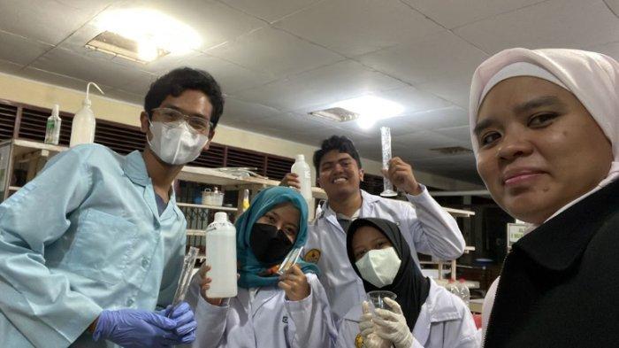 Produk Pembersih Sepatu Tanpa Bilas Antibakteri Ramah Lingkungan Buatan ...