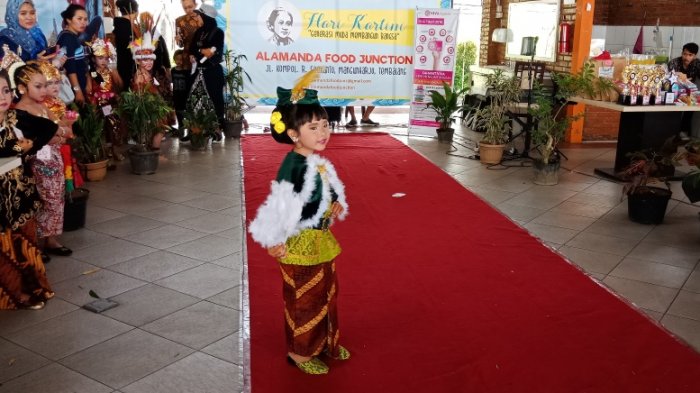Alamanda Juction Food Adakan Peragaan Busana Tradisional untuk Anak ...