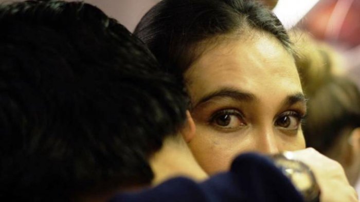 5 Tahun Pacaran, Luna Maya dan Reino Barack Putus? Ini Postingannya yang Bikin Netizen Ikut ...