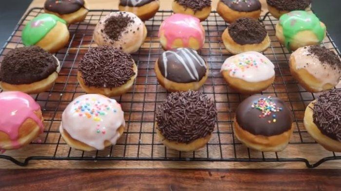 Cara Membuat Donat Mini - Tribunjateng.com