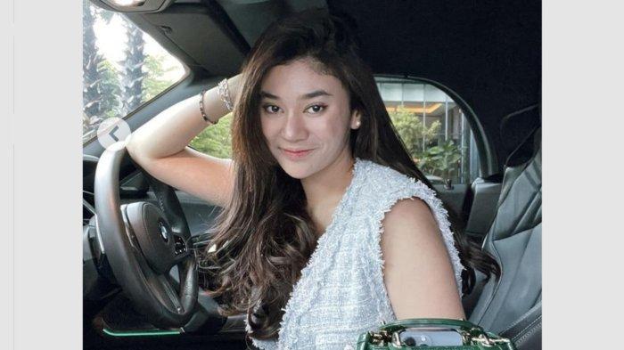 Inilah Sosok Clara Shinta Selebgram yang Mobilnya Diambil Paksa Debt Collector - Tribunjateng.com