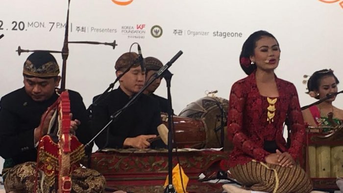 Musik Gamelan Jawa yang Ditampilkan Alumni ISI Surakarta Bikin Publik ...