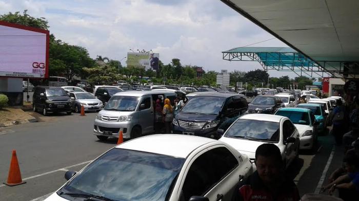 Mobil 1000 CC Kini Boleh Dipakai Sebagai Taksi - Tribunjateng.com