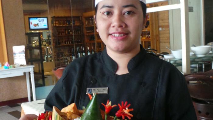 Nasi Tumpeng, Sego Tampah Rp 55 Ribu di Hotel Dafam Semarang ...