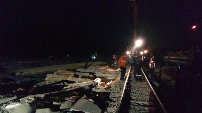 Jalur Kereta Api Stasiun Doplang Berangsur Normal - Tribunjateng.com