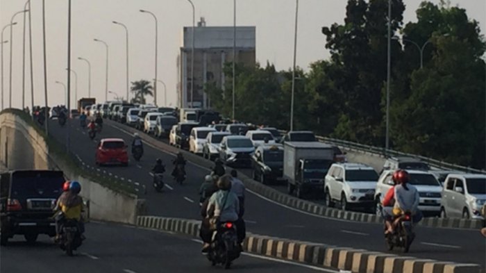 Hotline Semarang : Lapor, Saluran Air di Bawah Flyover Jatingaleh ...