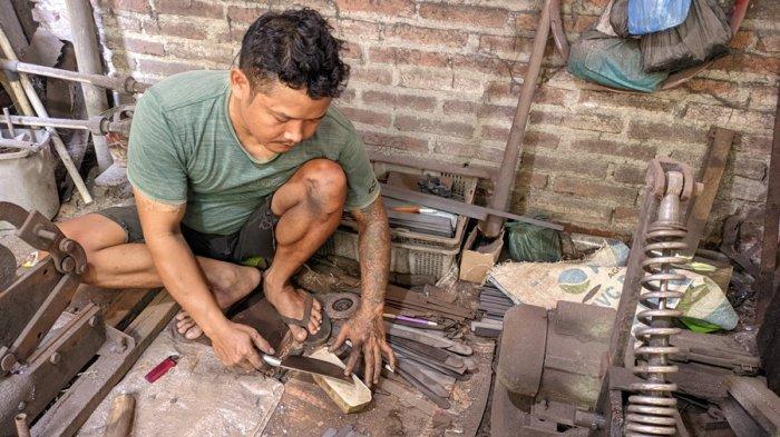 Inilah Kampung Pandai Besi di Kudus, Jelang Iduladha Selalu Ramai ...