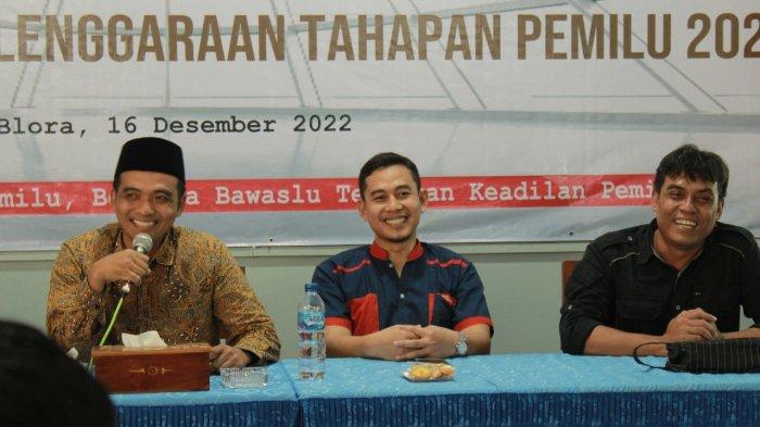 Video Bawaslu Blora Gelar Rakor Fasilitasi Pengawasan Penyelenggaraan Tahapan Pemilu 2024 ...