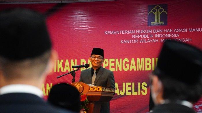 Lantik Ratusan Notaris Baru, Ini Pesan Kepala Kanwil Kemenkumham Jateng ... Lantik Ratusan Notaris Baru, Ini Pesan Kepala Kanwil Kemenkumham Jateng ...