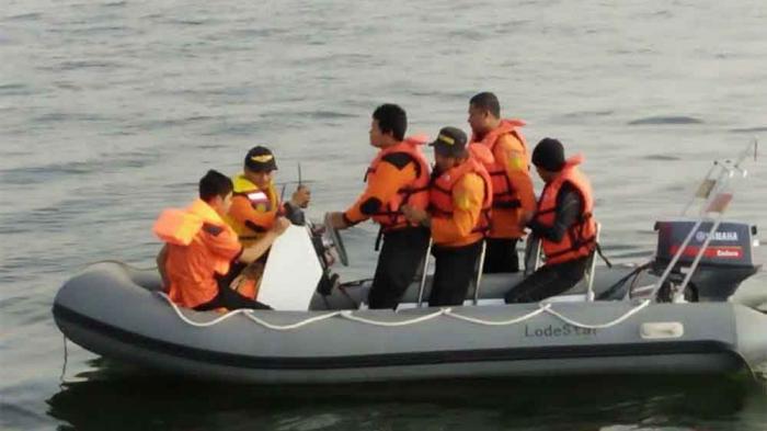 Pemancing Tenggelam di Dam Pelabuhan Tanjung Emas Semarang ...