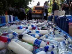 Alleng Distribusikan Miras Tradisional Ballo Pakai Avanza Hitam ...