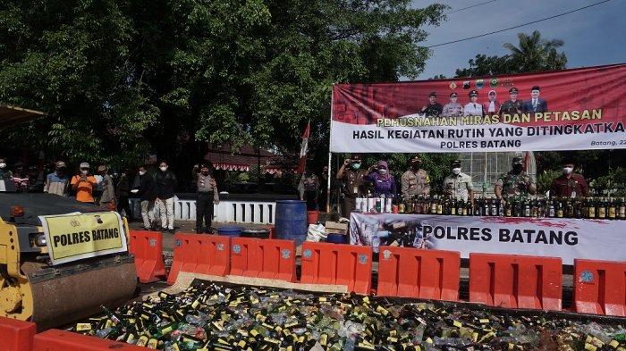 Polres Batang Musnahkan Ribuan Miras dan Ratusan Petasan - Tribunjateng.com