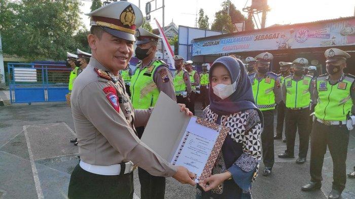 Daftar Nama Anggota Satlantas Polres Blora Terima Penghargaan - Tribunjateng.com