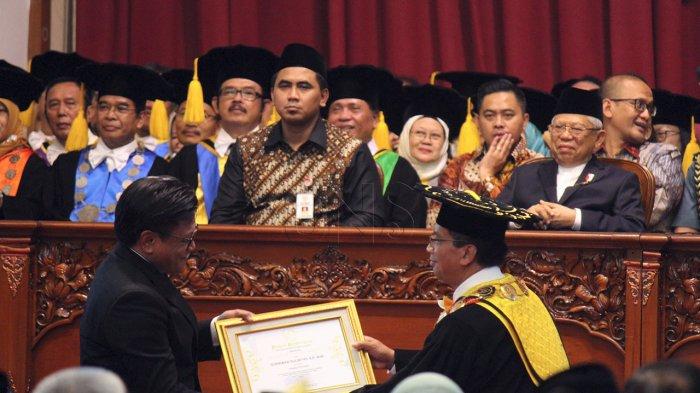 UNS Solo Berikan Penghargaan kepada 11 Alumni Berprestasi - Tribunjateng.com