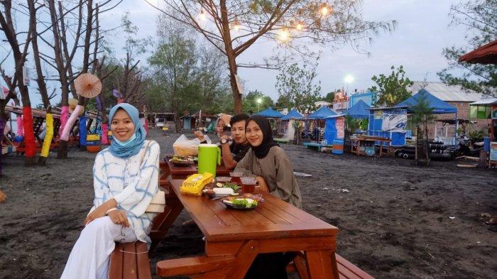 Pesona Wisata Pantai Ngebum Kendal, Berwisata Ekonomis Bersama Keluarga - Tribunjateng.com