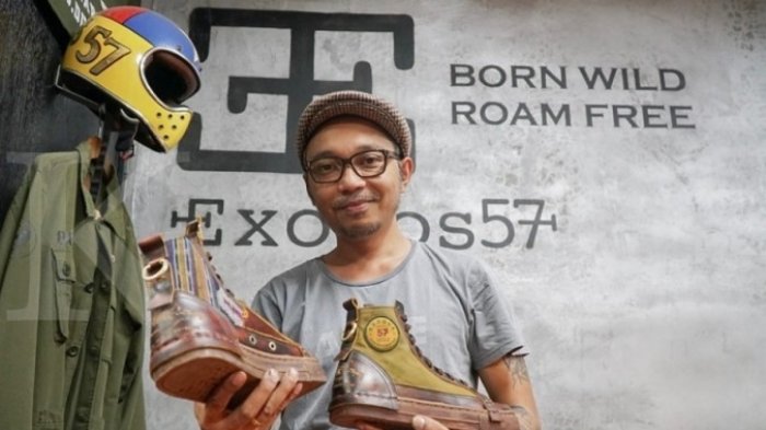 Ciptakan Sepatu Merk Exodos, Mantan Pengamen Ini Wujudukan Mimpi Jadi ...