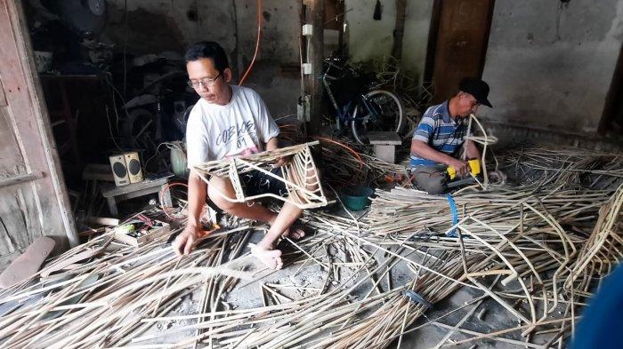Perajin Parsel Kayu Asal Sukoharjo Ini Banjir Pesanan di Hari Raya ...