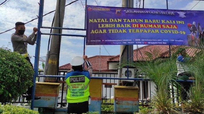 Jelang Nataru, Polres Blora Pasang Spanduk Imbauan Tidak Mudik - Tribunjateng.com