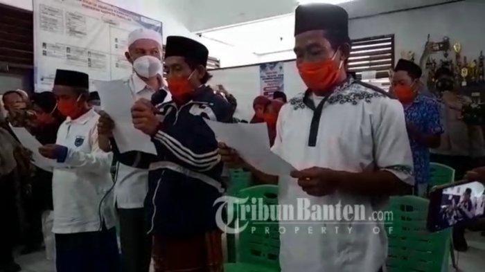 Pengikut Aliran Hakekok Baca Syahadat, Dulu Gemar Ritual Mandi Bareng ...