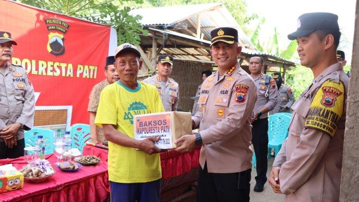 Kisah Mbah Parjo di Pati Tinggal di Rumah Bambu yang Lapuk, Kini ...