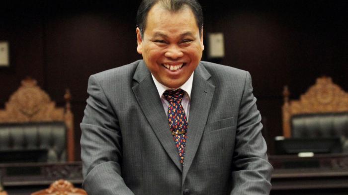 Biodata Lengkap Prof Arief Hidayat Ketua MK - Tribunjateng.com