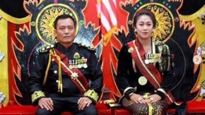 Foto Dyah Gitarja Ratu Keraton Agung Sejagat, Bernama Asli Fanny ...