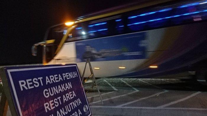Penuh, Rest Area KM 338 A Pekalongan Ditutup - Tribunjateng.com