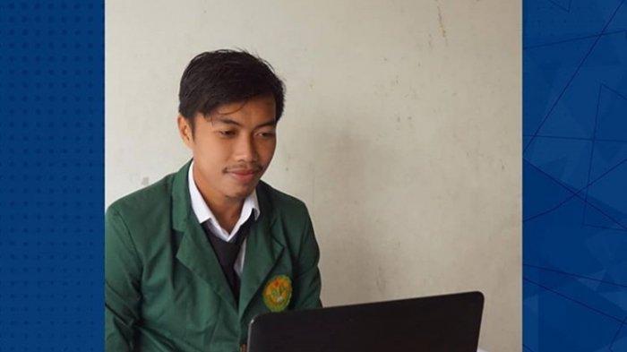 SELAMAT, Bek Sayap PSIS Semarang Ryan Ardiansyah Raih Gelar Sarjana ...