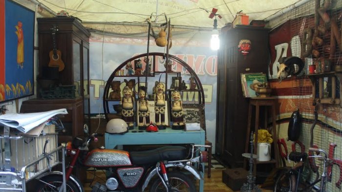 Tips Berburu Barang Antik Di Pasar Klitikan Kota Lama Semarang ...
