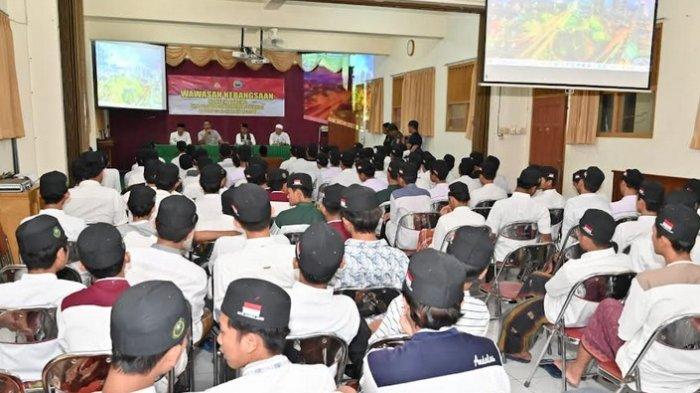 Danrem 074 Warastratama Nobar bersama Ustaz Abu Bakar Baasyir dan ...