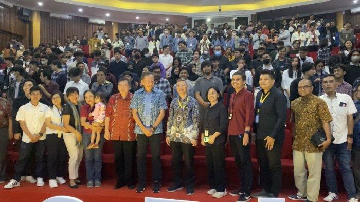 Seminar Being Smart In The Digital Era Awali FIT Competition FTI UKSW Salatiga - Tribunjateng.com