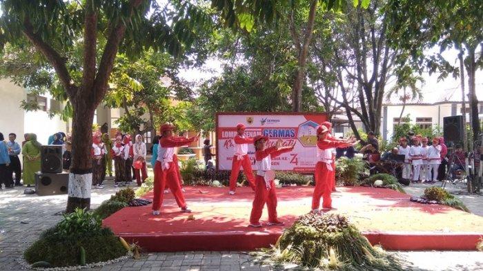 Ratusan Orang Ikuti Senam Germas di Halaman Rumah Dinas Bupati Sragen ...