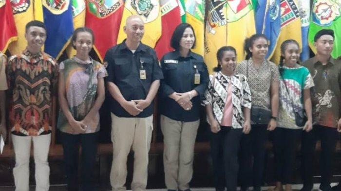 Anderson Siswa Asal Timika Papua Senang Bisa Kembali Belajar di ...