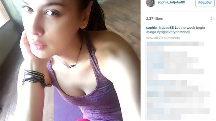 Sophia Latjuba Unggah Foto Selfie Sebelum Beryoga, Netizen Bilang 'Hot Mom' - Tribunjateng.com