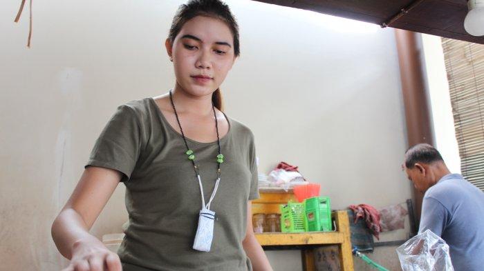 Viral Putri Arum Penjaga Angkringan Cantik di Semarang, Wajah Mirip Syahnaz Adik Raffi Ahmad ...