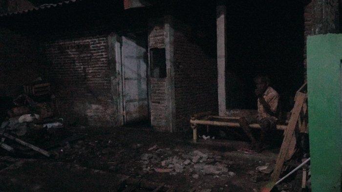 Ponem Harus Rela Kehilangan Pakaian-pakaiannya setelah Rumahnya di ...