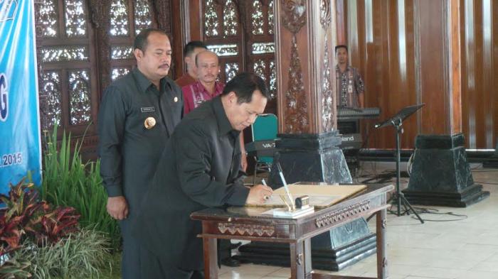 Sujarwanto Dwiatmoko Resmi Dilantik Jadi Pj Bupati Semarang ...