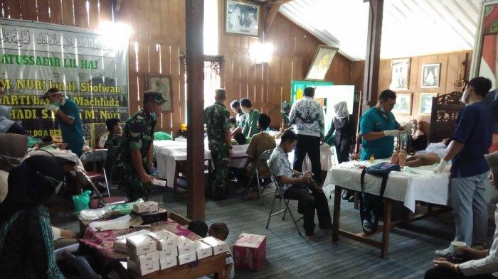 Puluhan Anak Sunatan Massal di Kecamatan Bancak: Teknologi laser tanpa ...