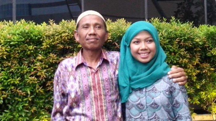 Ingat Raeni Anak Tukang Becak Wisudawan Terbaik Unnes? Dapat Beasiswa S3 di Inggris ...