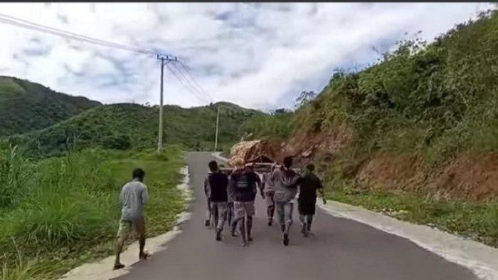 Viral Jenazah Ditandu Sejauh 13 KM Karena Puskesmas Enggan Pinjami Ambulans, Kepala Dinas Buka ...